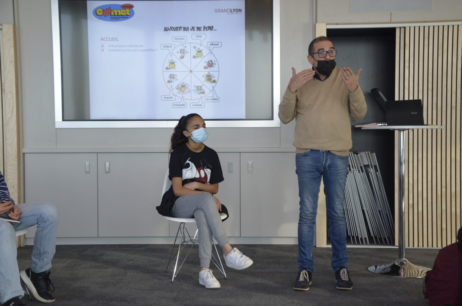 24/11/2021 – Une première Commission au Skyroom – Par Mohamed Amine BOUKHARI (Collège Elsa ...